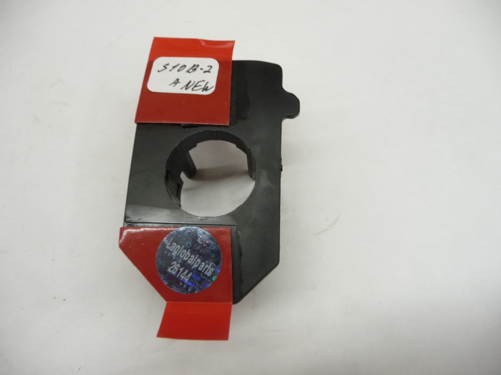 2012-2015 Tesla Model S Rear Right Park Assist Retainer S11 1048526-00 ...