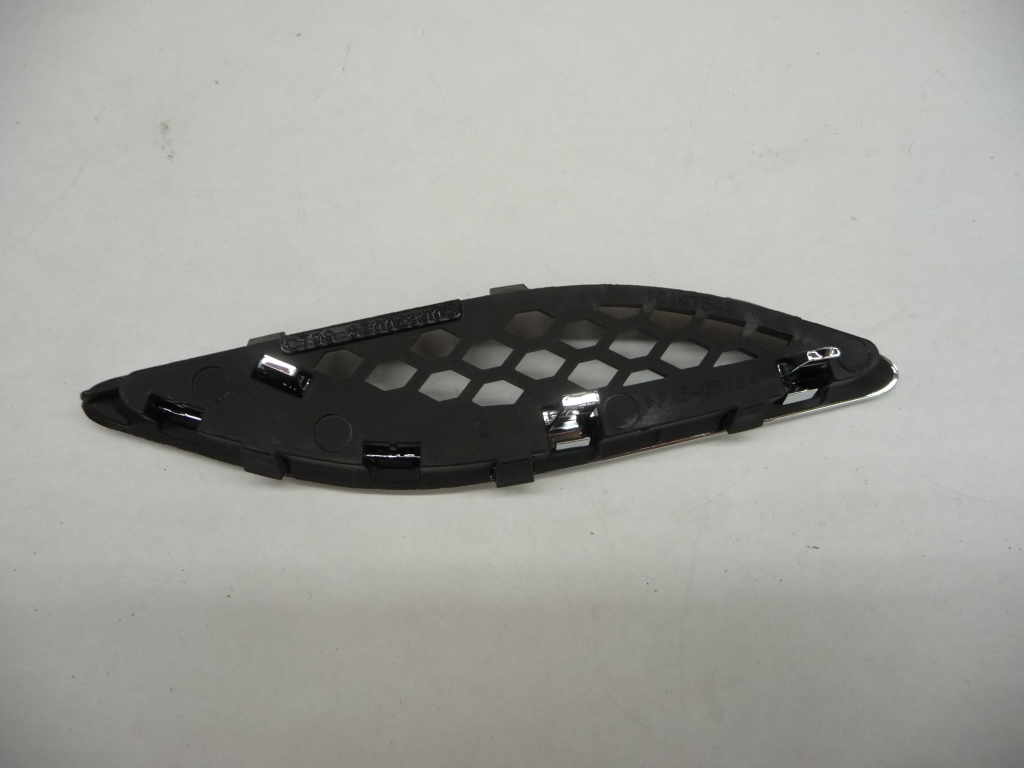 2014 2015 2016 Maserati Ghibli Right RH Lateral Air Outlet Vent ...