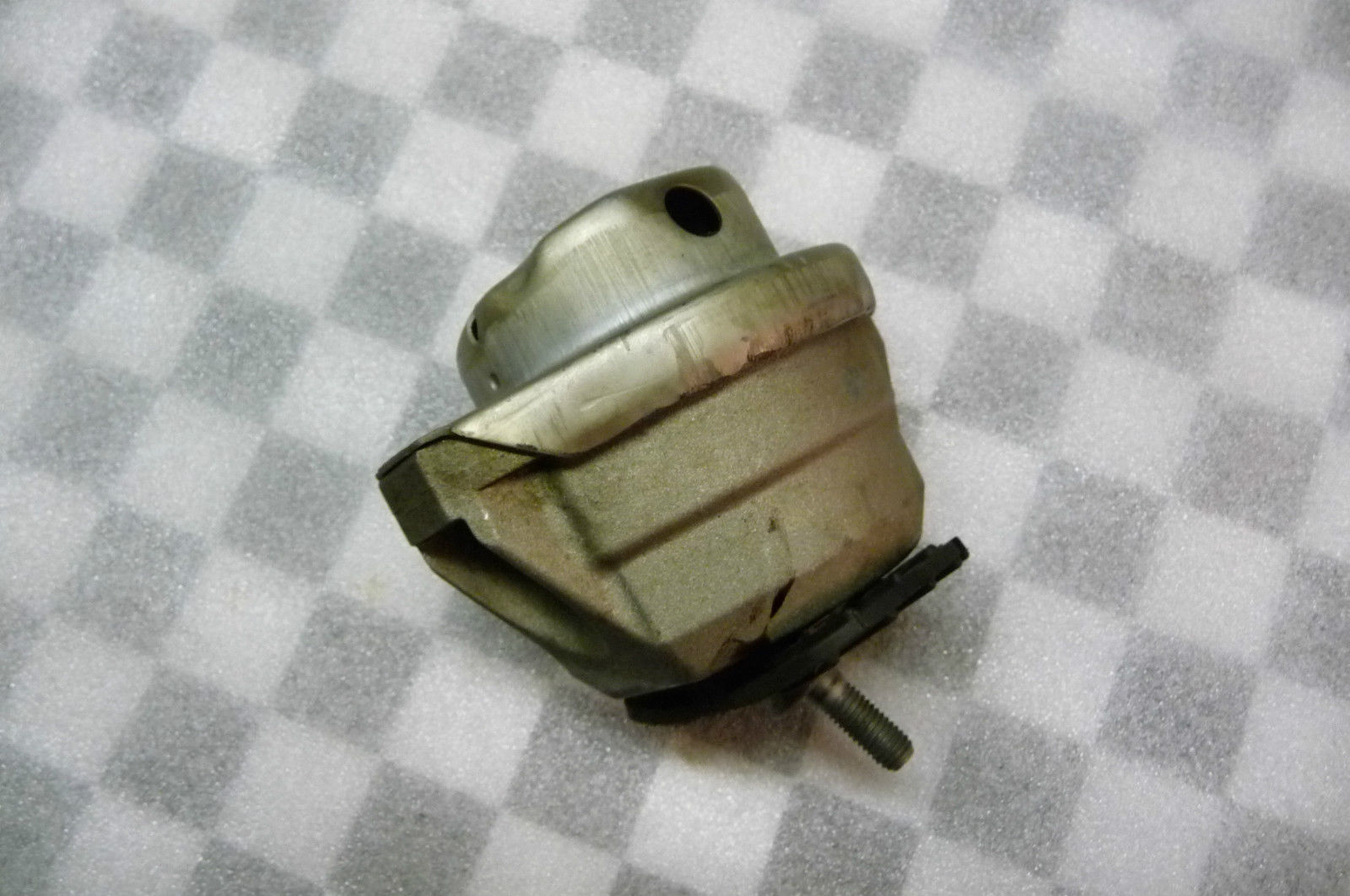 BMW 5 Series Engine Suspension Left Rubber Mounting 22116761089 OEM OE ...