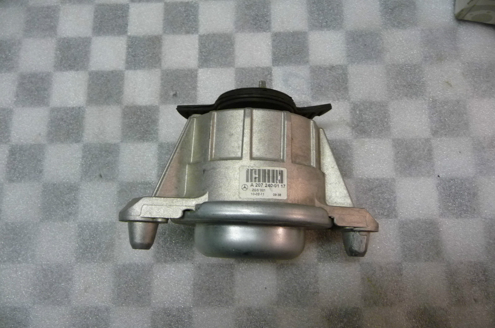 Mercedes Benz Front Left Right Engine Suspension Support E500 ...