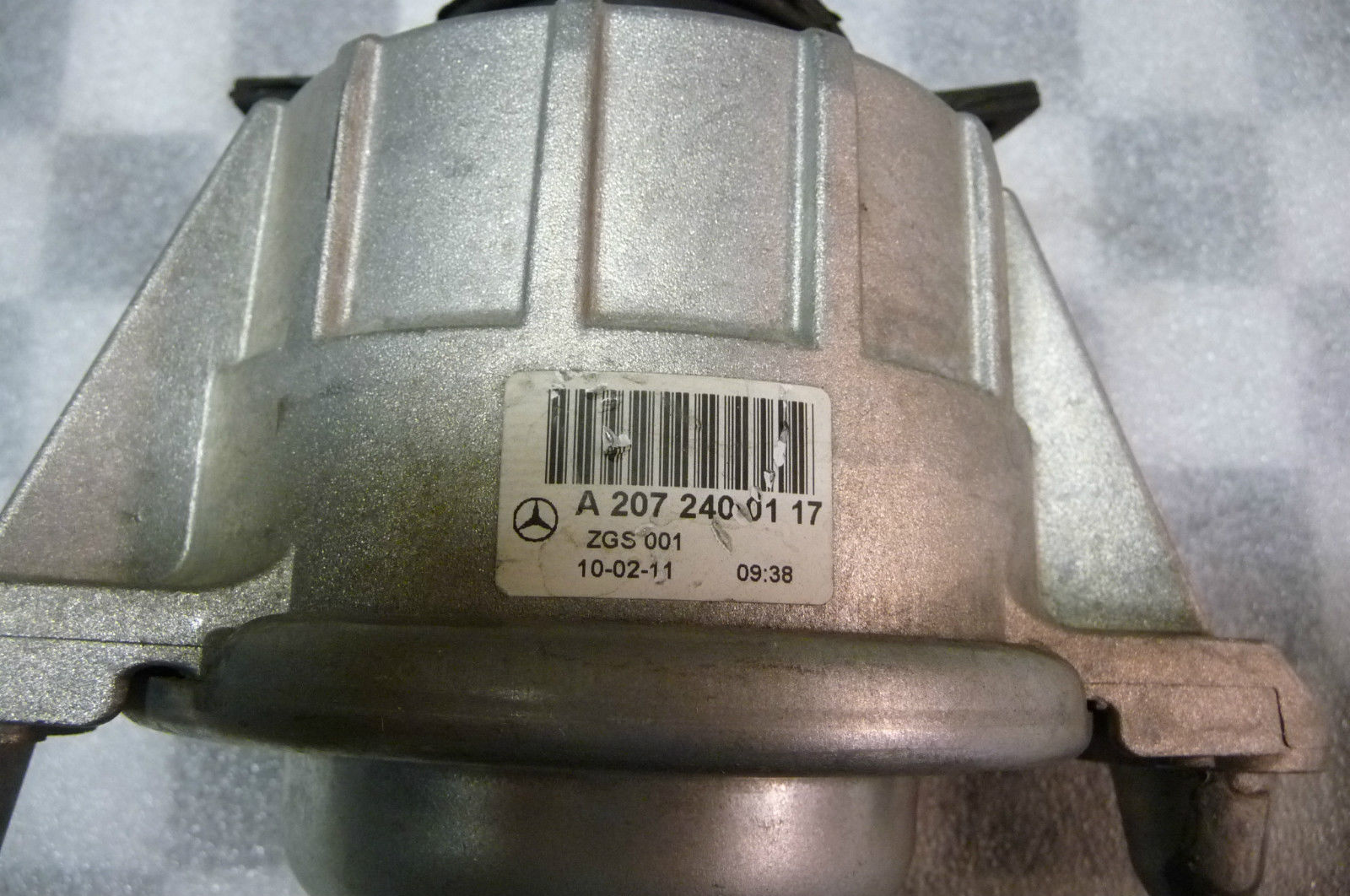 Mercedes Benz Front Left Right Engine Suspension Support E500 ...