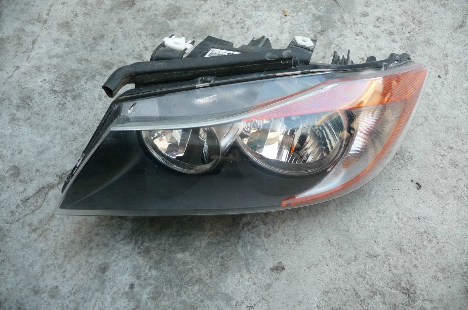 BMW 3 Series Front Left Halogen Headlight Head Lamp VALEO 63116942725 ...