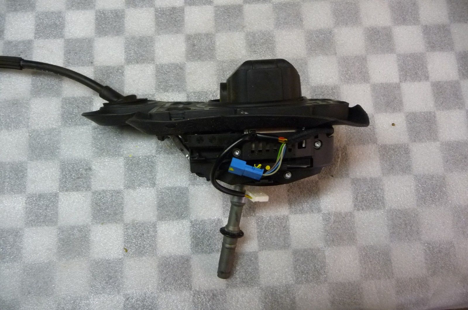 BMW 5 Series Steptronic Gearshift Assy 25167546812 OEM OE | LA Global Parts