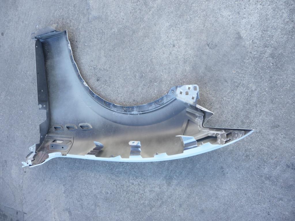 2017 2018 Maserati Levante Front Right Passenger Fender Wing Cover ...