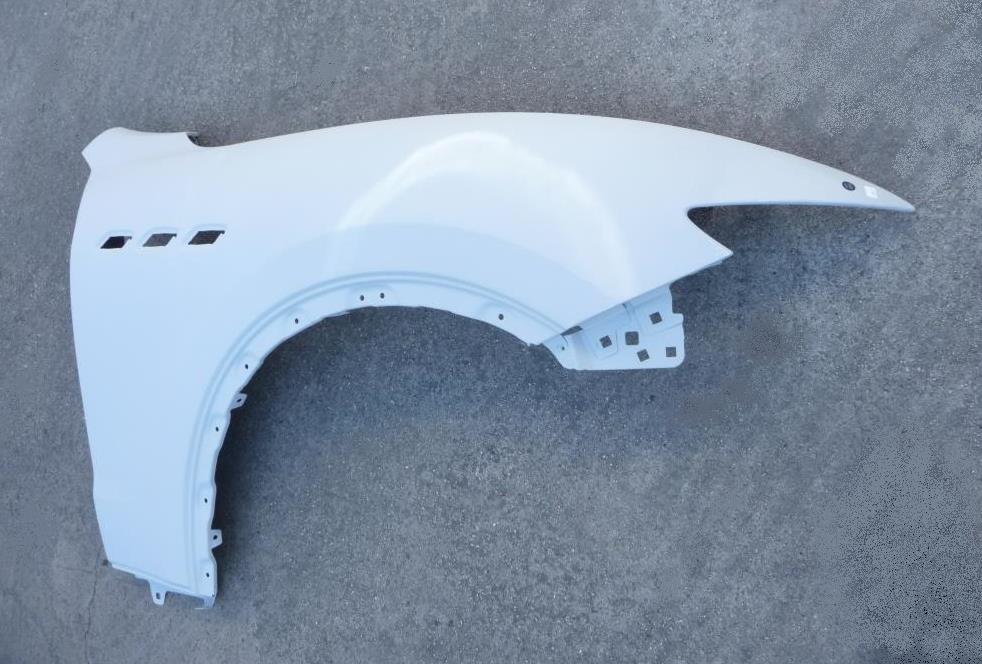 2017 2018 Maserati Levante Front Right Passenger Fender Wing Cover ...