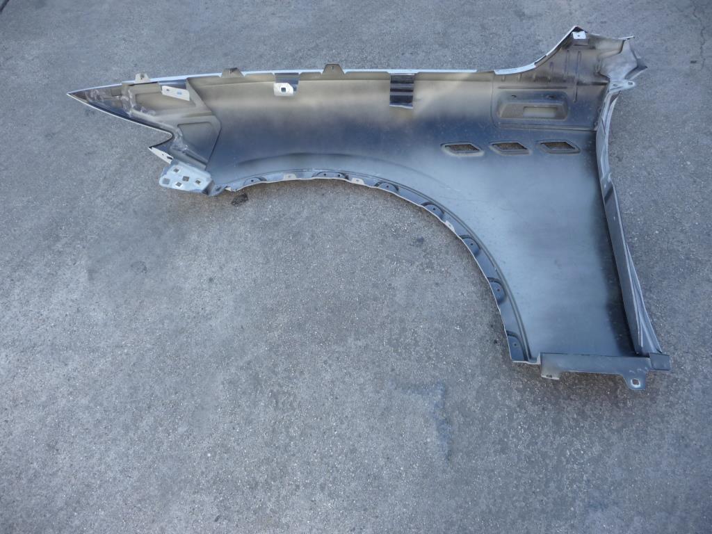2017 2018 Maserati Levante Front Right Passenger Fender Wing Cover ...