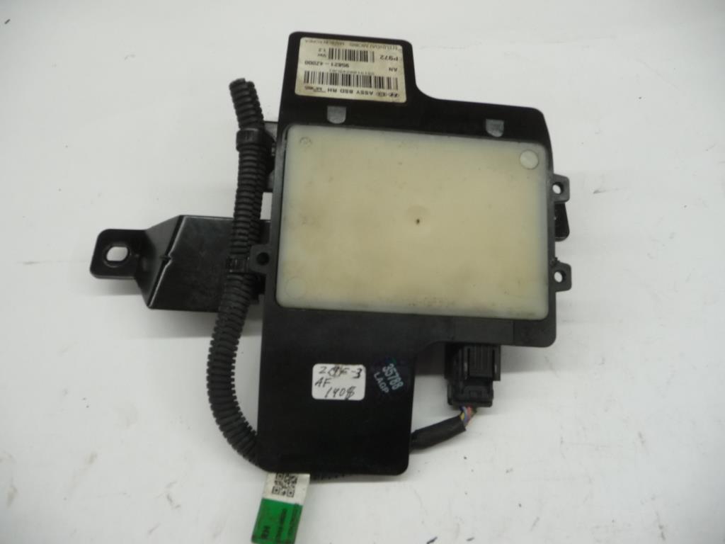 2013-2016 Hyundai Santa Fe Sport Blind Spot Radar Sensor Right 95821 ...