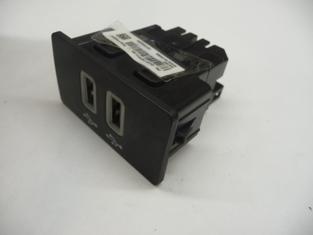 2016 Ford F-150 Console 2 Port USB Reader Module GC3T-14F014-BB OEM A1 ...