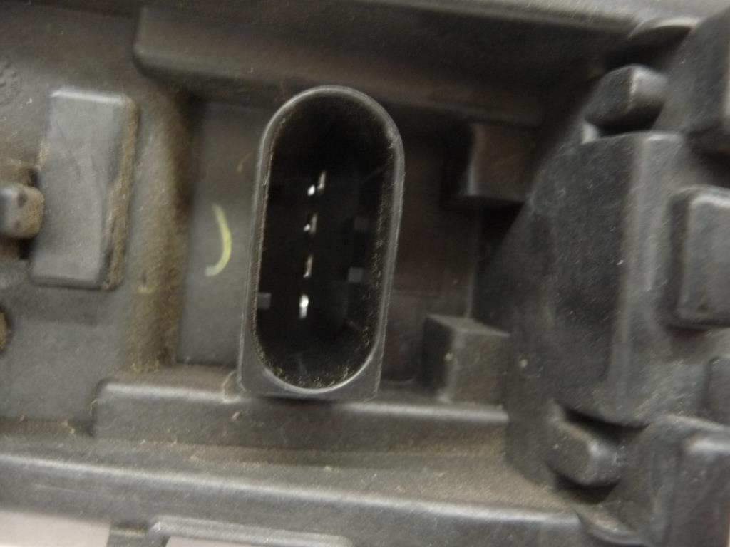 2011-2017 BMW F25 X3 Rear Side Panel Tail Light Bulb Socket 63217288198 ...