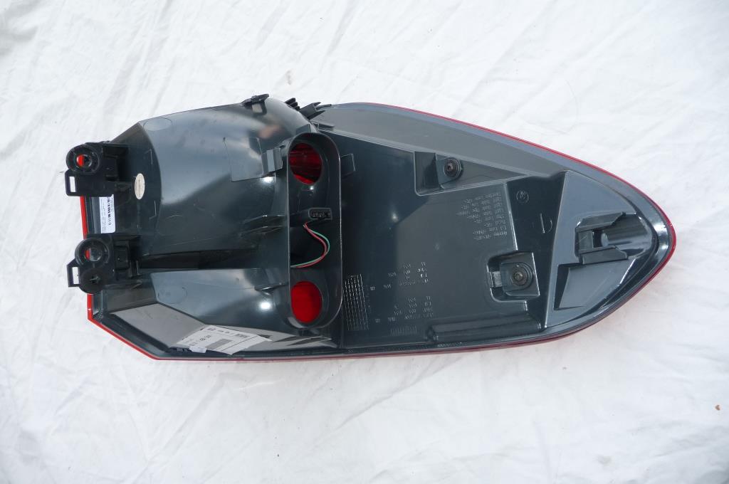 2016 2017 BMW X1 F48 Rear in 1/4 panel Right Passenger Taillight ...