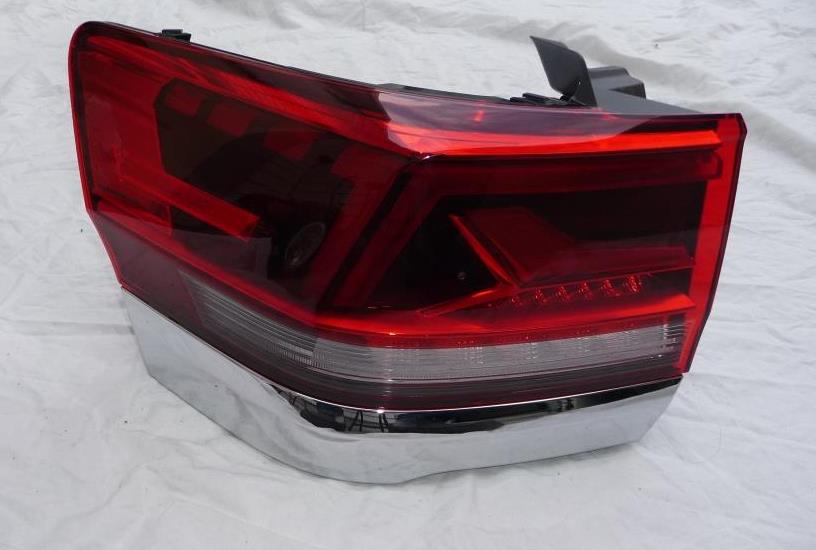 2021 Volkswagen VW Atlas Left Driver W/ LED Tail Lamp Taillight ...