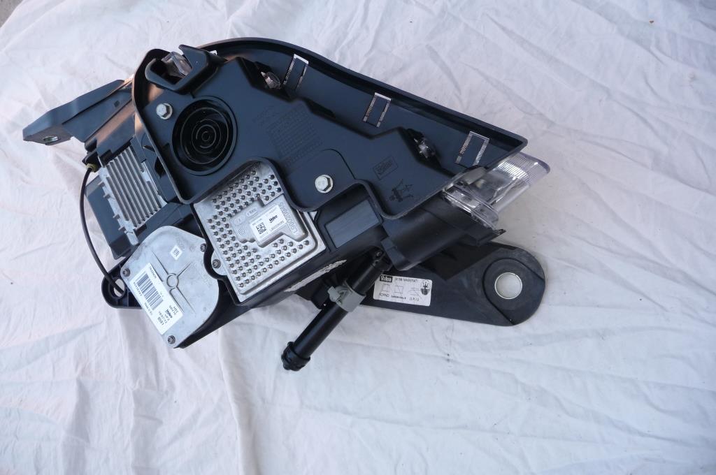 14-17 Maserati Quattroporte Right Passenger Headlight Headlamp ...