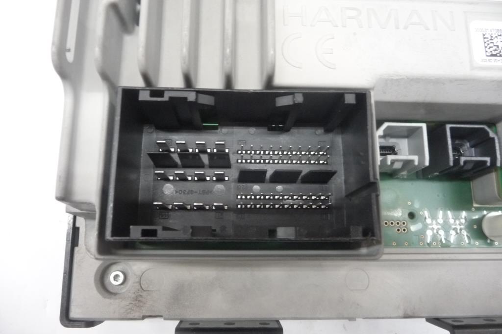 2017-2019 Maserati Levante Touch Control With Display 670102581 OEM A1 ...