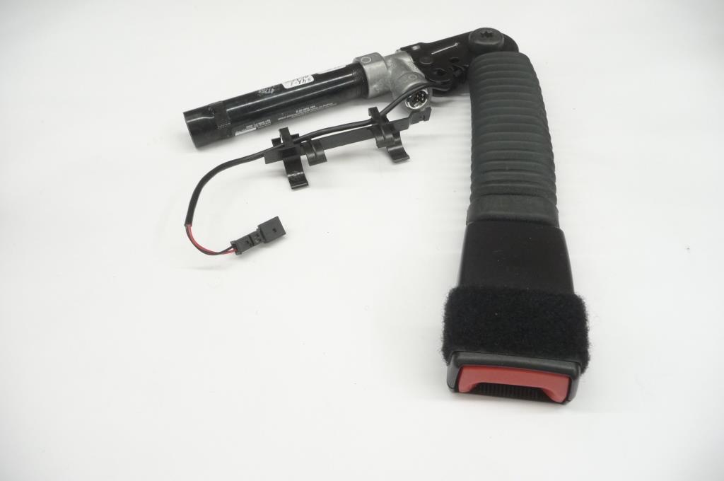 2013-2016 BMW F07 F10 F01 Front Left Lower Seat Belt Buckle 72117328841 ...