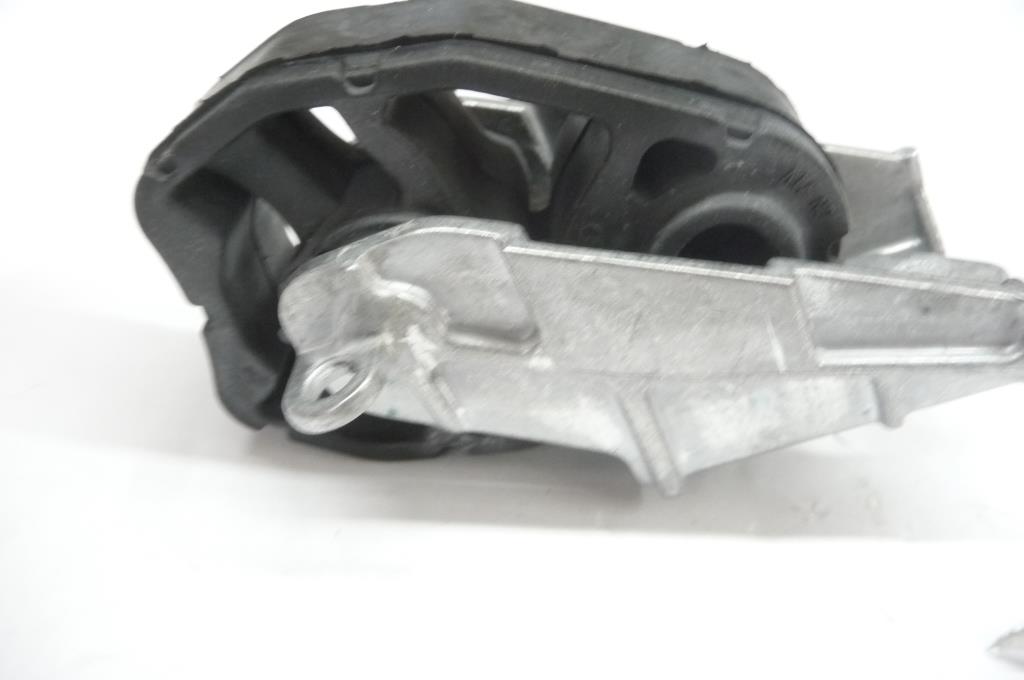 2013-2018 Bentley Flying Spur Rear Exhaust Muffler Bracket 8K0253144M ...