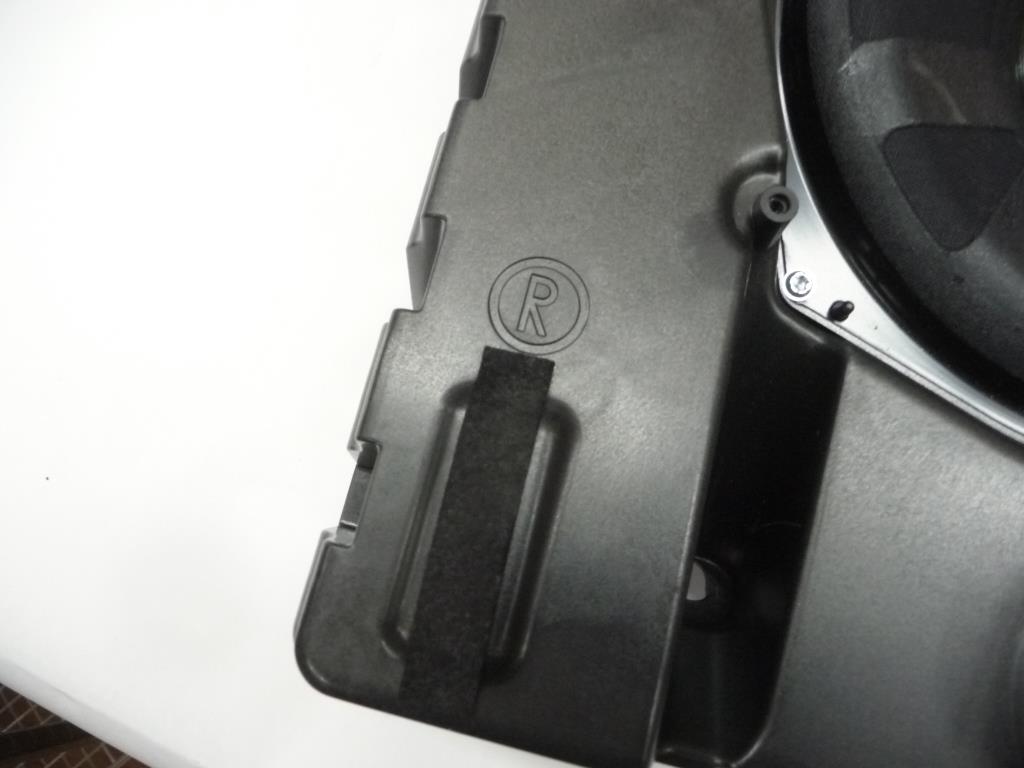 2019-2020 BMW i8 Radio Speaker Enclosure, Central Bass, Right ...