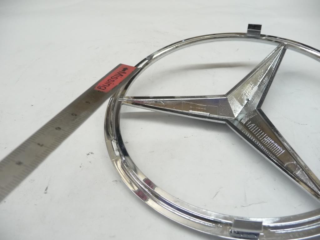 2017-2020 Mercedes Benz W213 Front Grille Emblem Star Badge A0008173200 ...