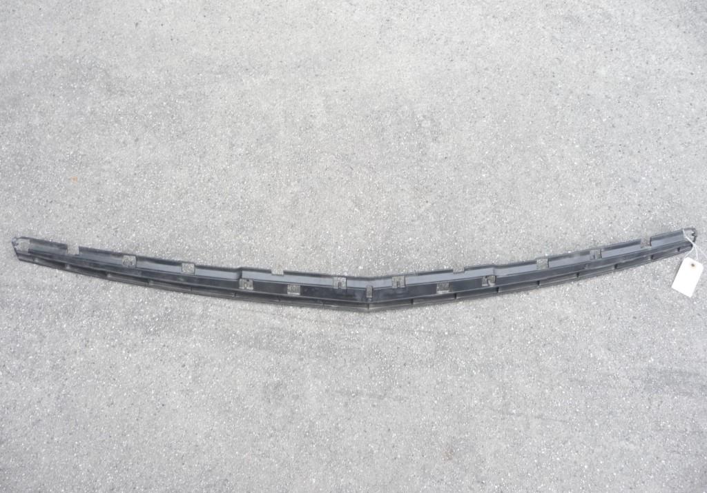 2019-2020 Cadillac Escalade ESV Front Hood Molding bracket 84661844 OEM ...