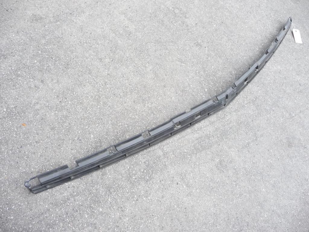 2019-2020 Cadillac Escalade ESV Front Hood Molding bracket 84661844 OEM ...