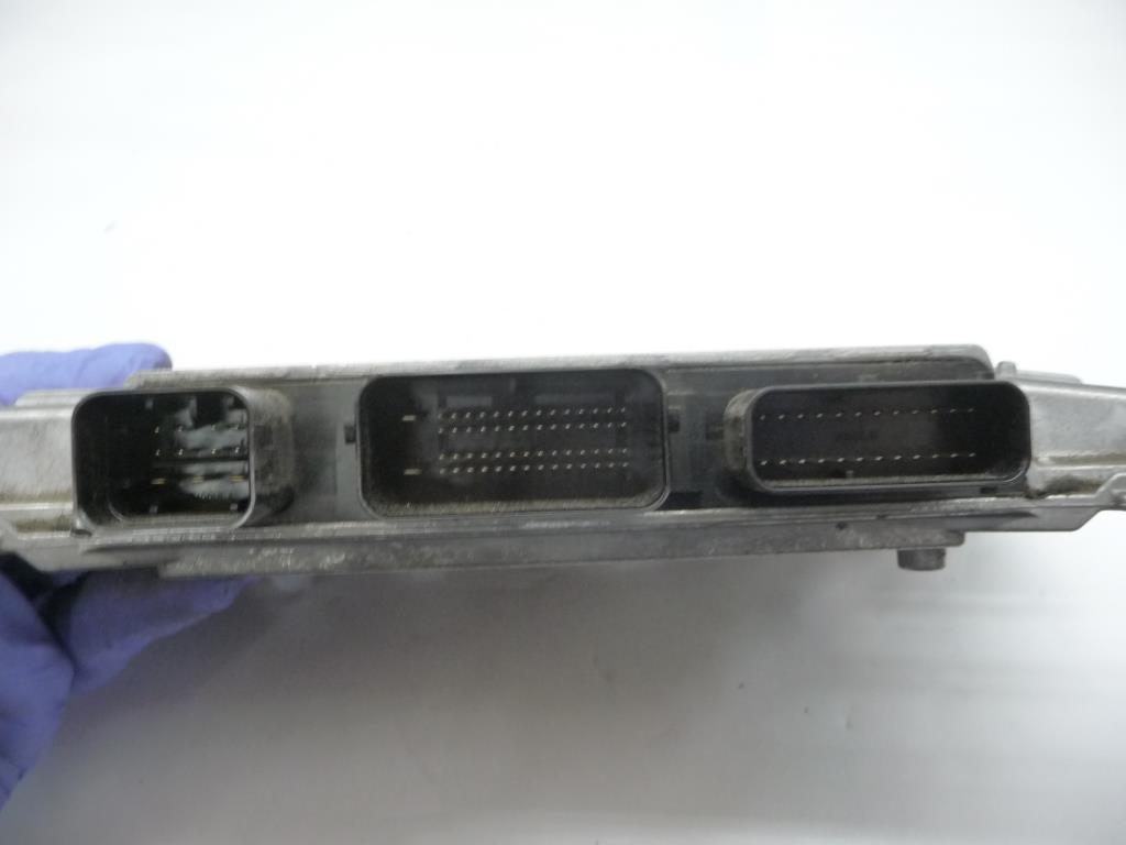 2011-2012 BMW F10 F25 528i X3 Basic Control Unit DME / MSV90 ...