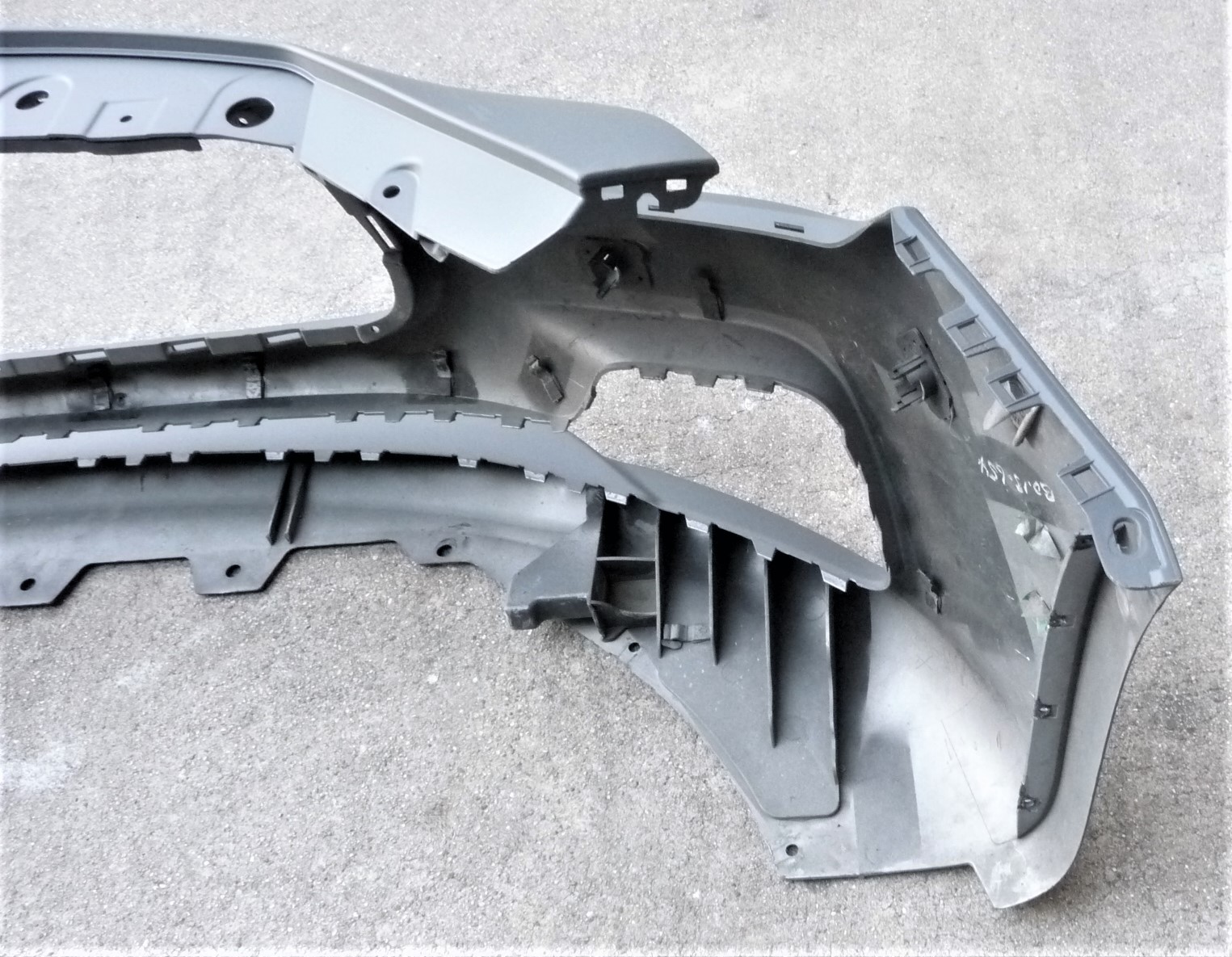 14-17 Maserati Ghibli M157 Front Bumper Cover with PDC/Non Washer ...