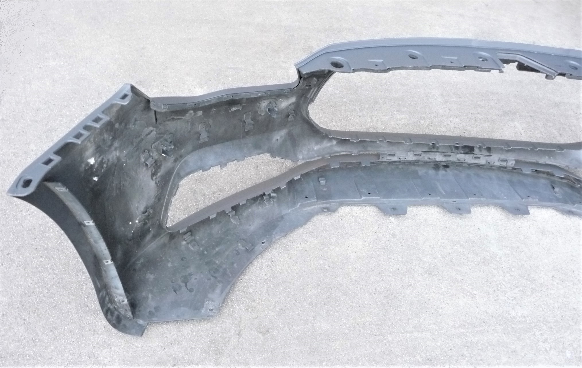 18-20 Maserati M156 Quattroporte S Front Bumper Cover 673006997 OEM ...