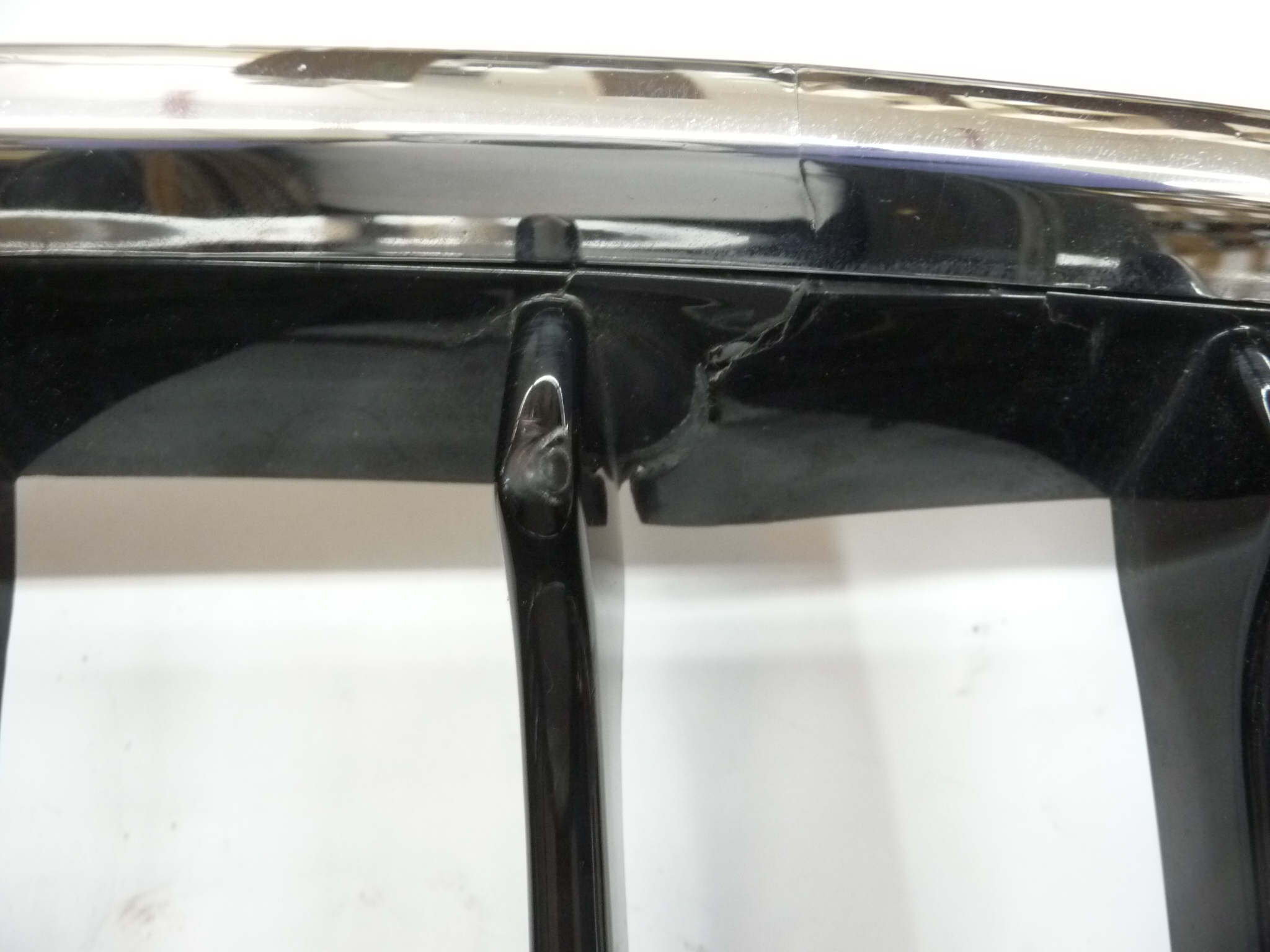 14-17 Maserati Ghibli Front Grille NON PDC Chrome Bezel 670011097 for ...