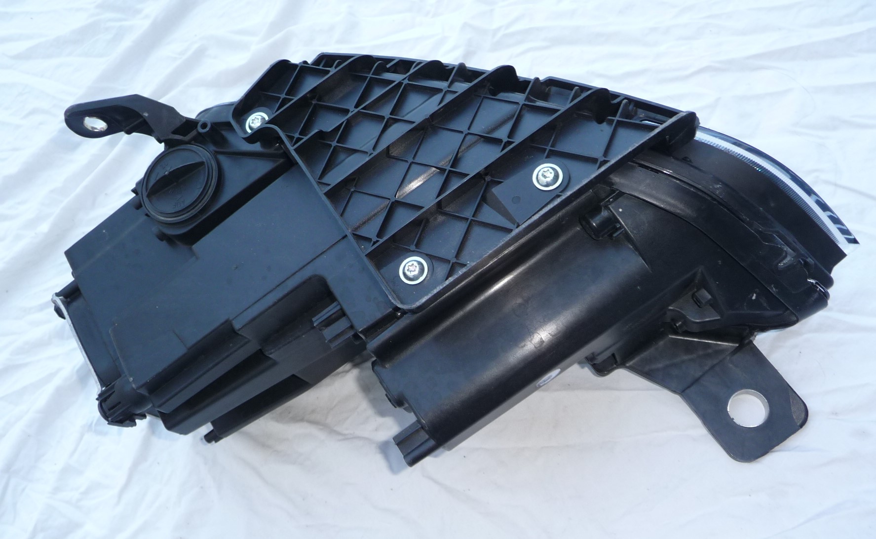 2014-2017 Maserati Ghibli Right Passenger non AFS Headlight 670038235 ...