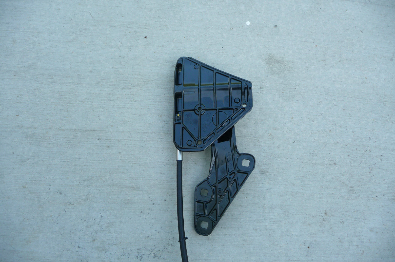 Mercedes Benz W231 SL Series Swivel Guide for Flap 2317500360 OEM OE ...