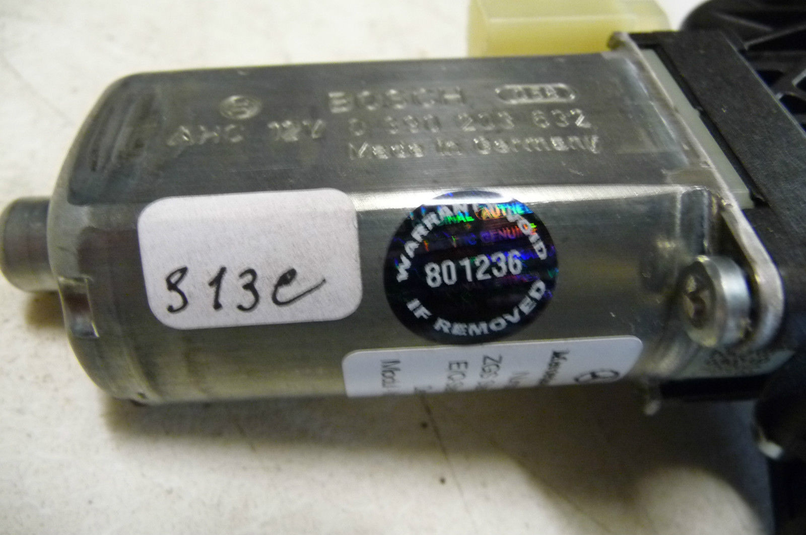 Mercedes Benz W231 SL Series Swivel Guide for Flap 2317500360 OEM OE ...