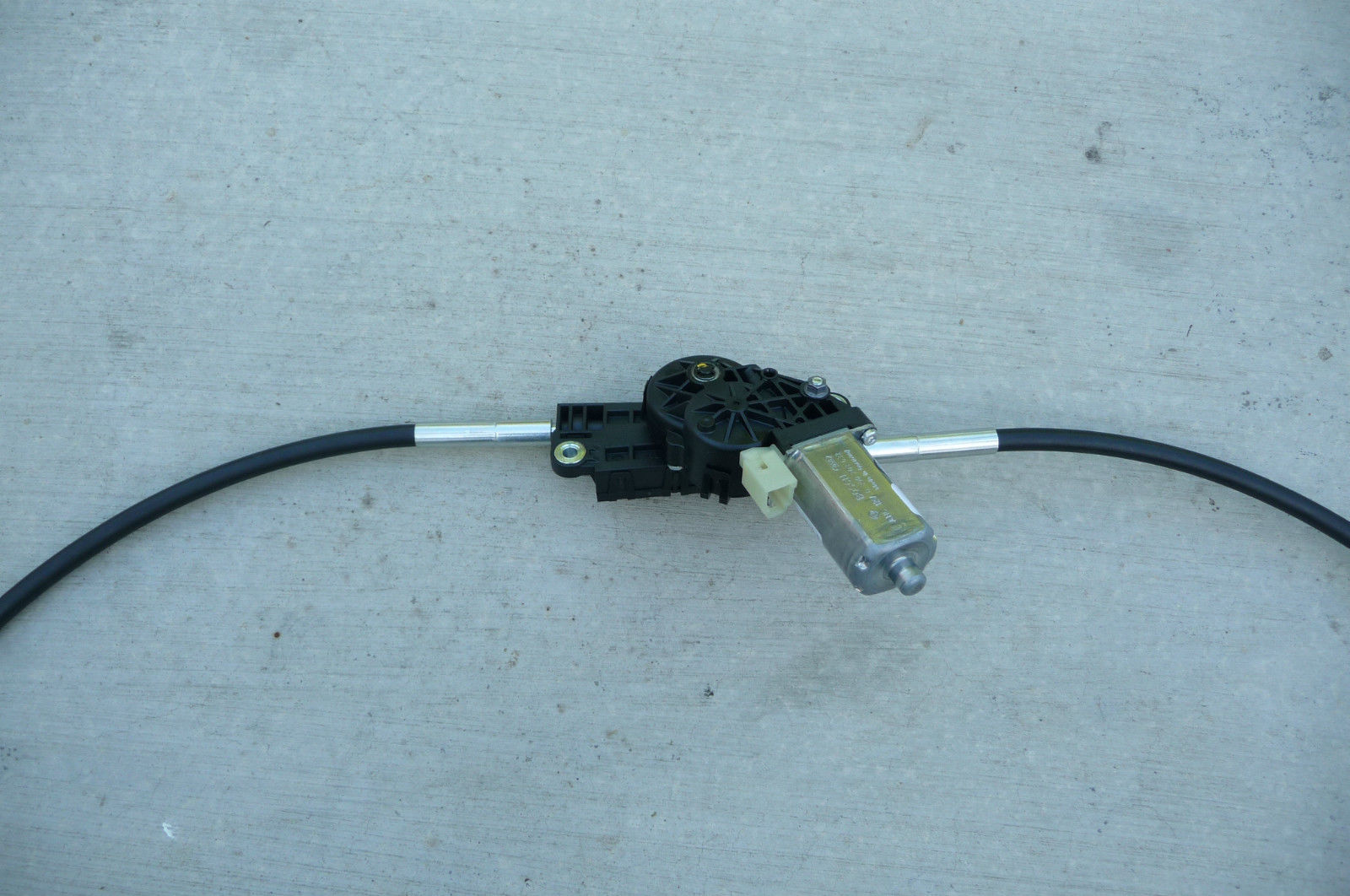 Mercedes Benz W231 SL Series Swivel Guide for Flap 2317500360 OEM OE ...