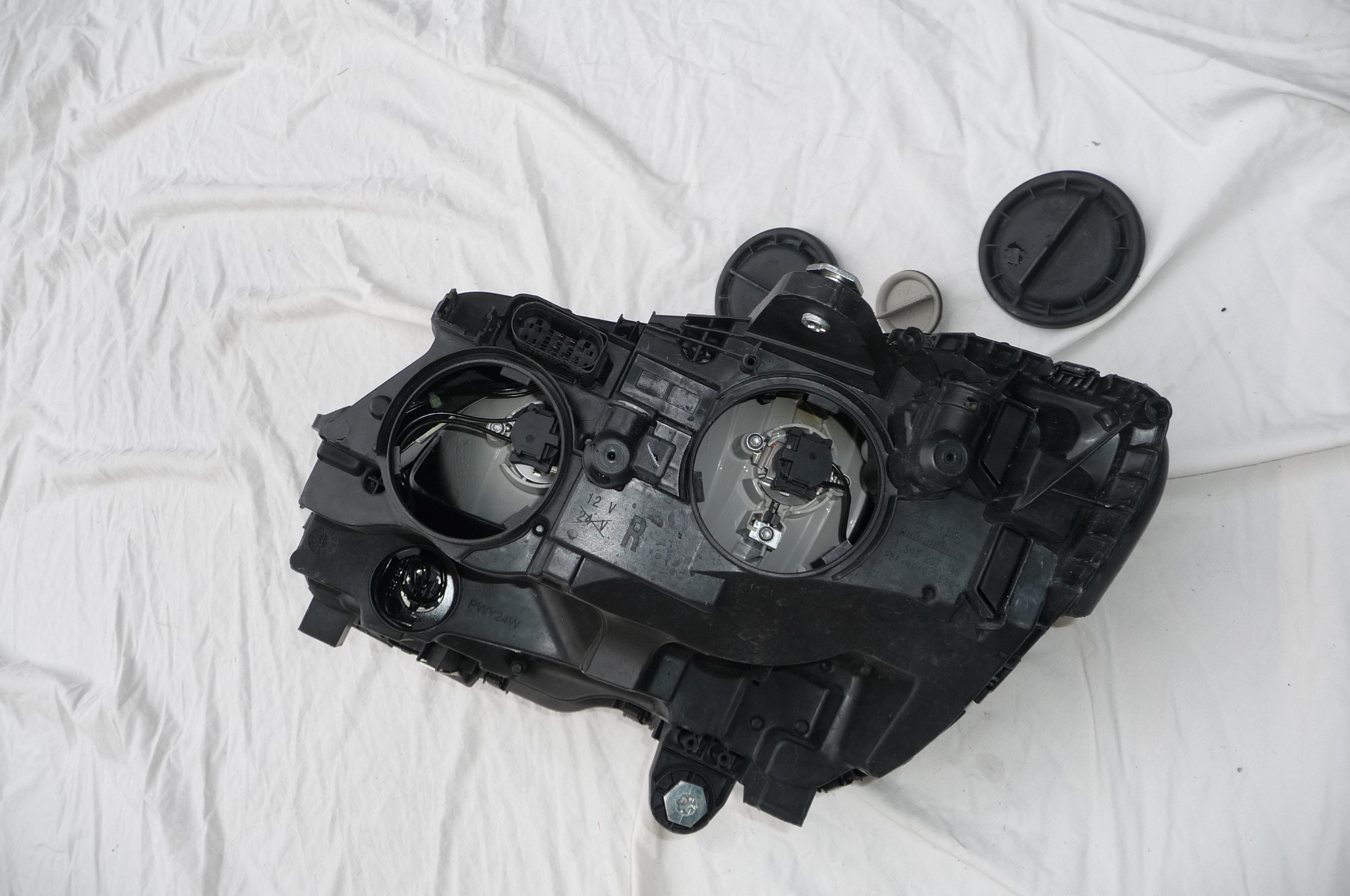 2015-2017 Mercedes Benz W205 C Class Right Halogen Headlight 2059067202 ...