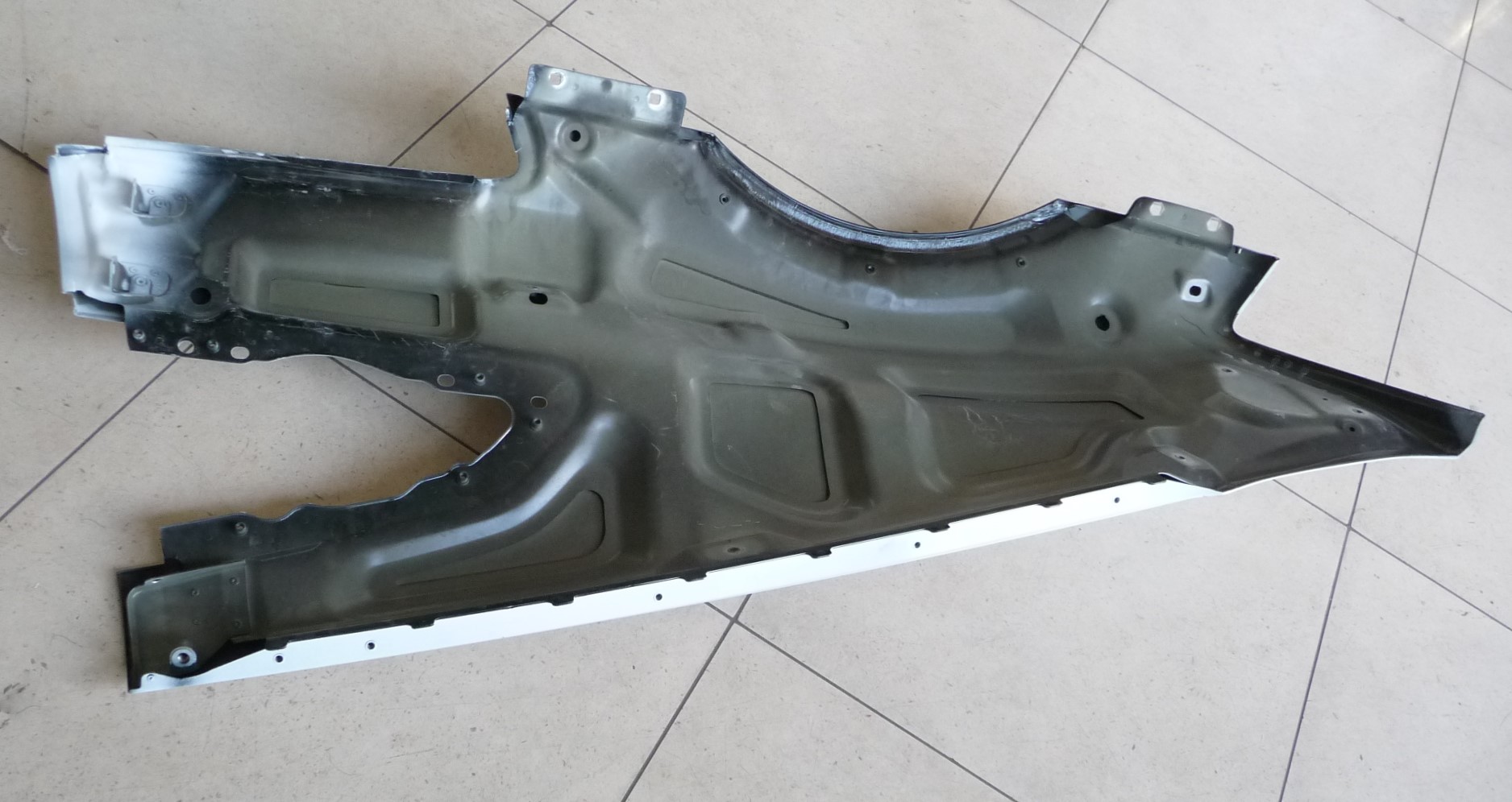 16-19 Audi R8 Coupe Left Quarter Panel Rear Fender Panel Cover ...