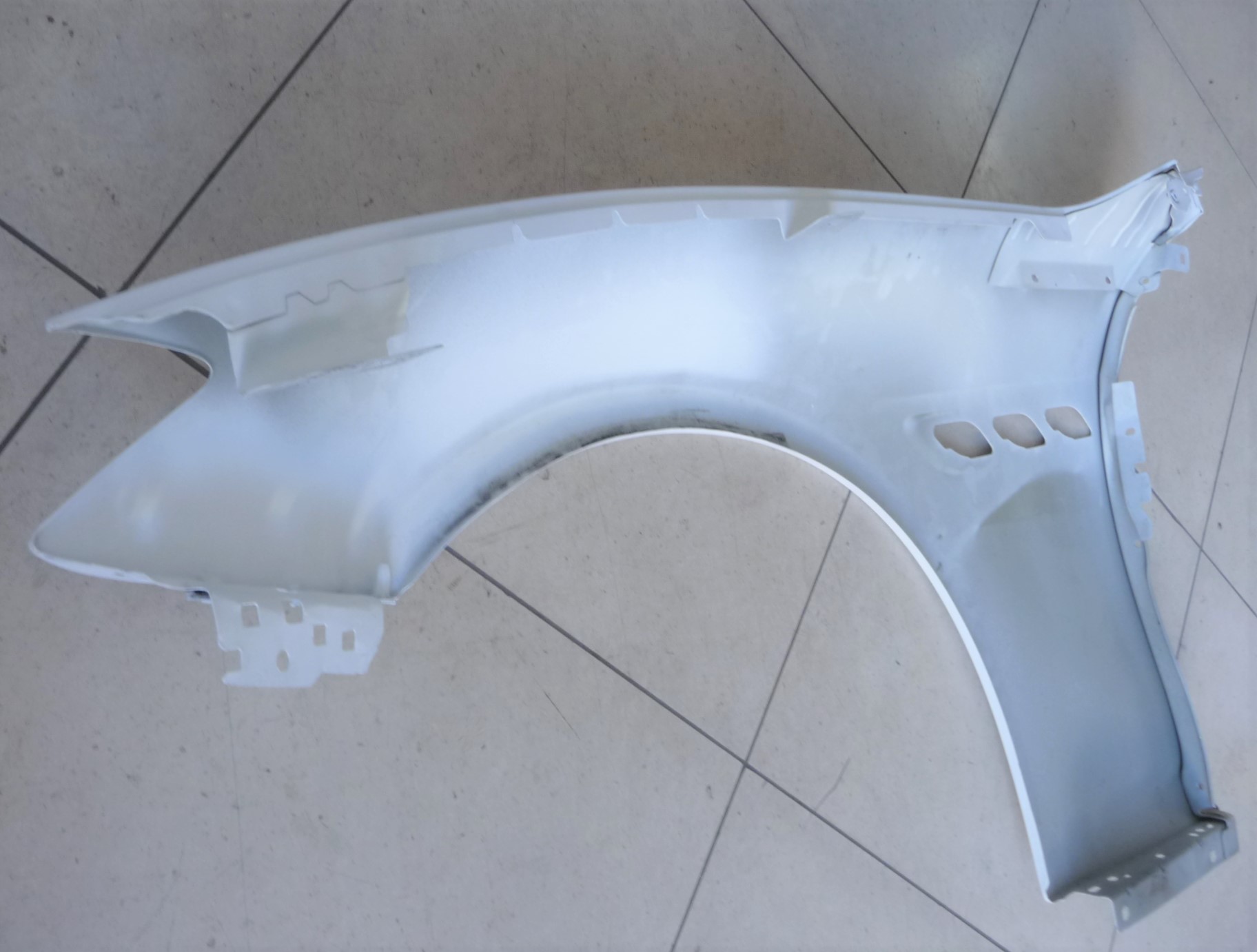 14-17 Maserati Quattroporte Front Right Side Mudguard Fender Wing ...