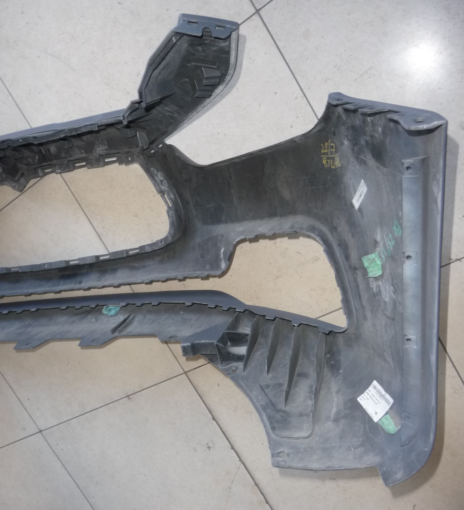 14-17 Maserati Ghibli M157 Front Bumper Cover non PDC non Washer ...