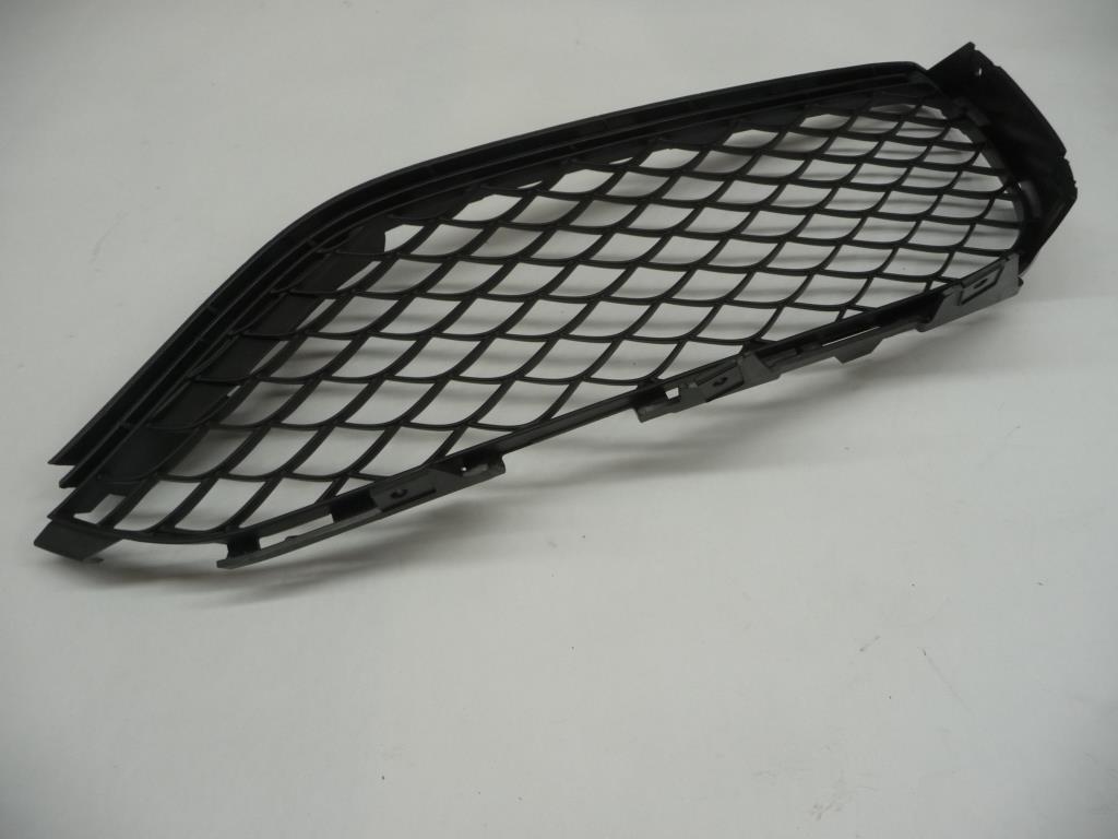 2015-2017 Mercedes Benz C218 Front Bumper Right Lower Grille ...
