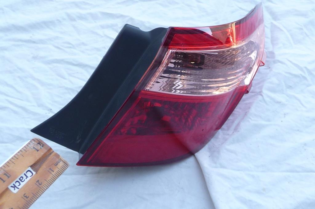 2014-2016 Toyota Corolla Rear Right Passenger Side Tail Light 81550 ...