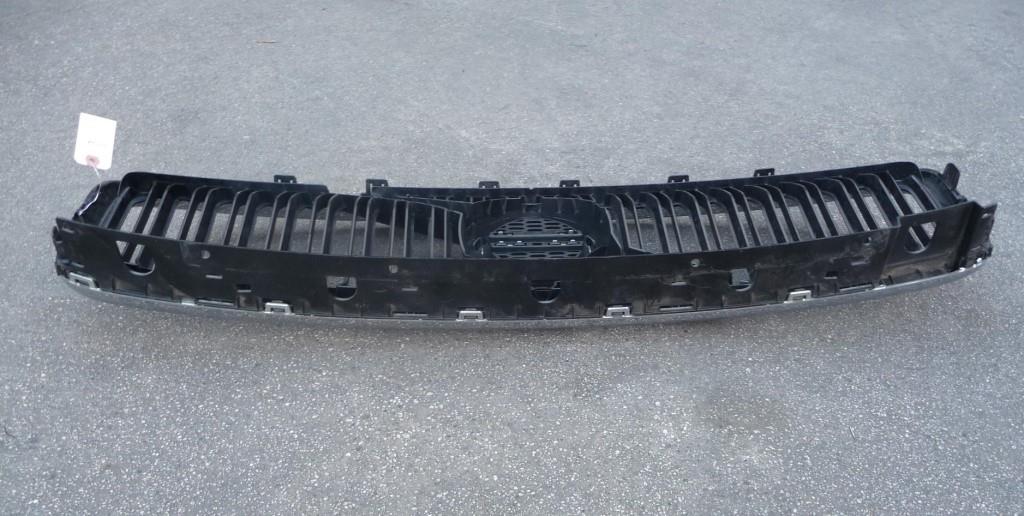 2019-2022 Volvo XC40 Front Bumper Upper Grille 31656581 OEM A1 | LA ...