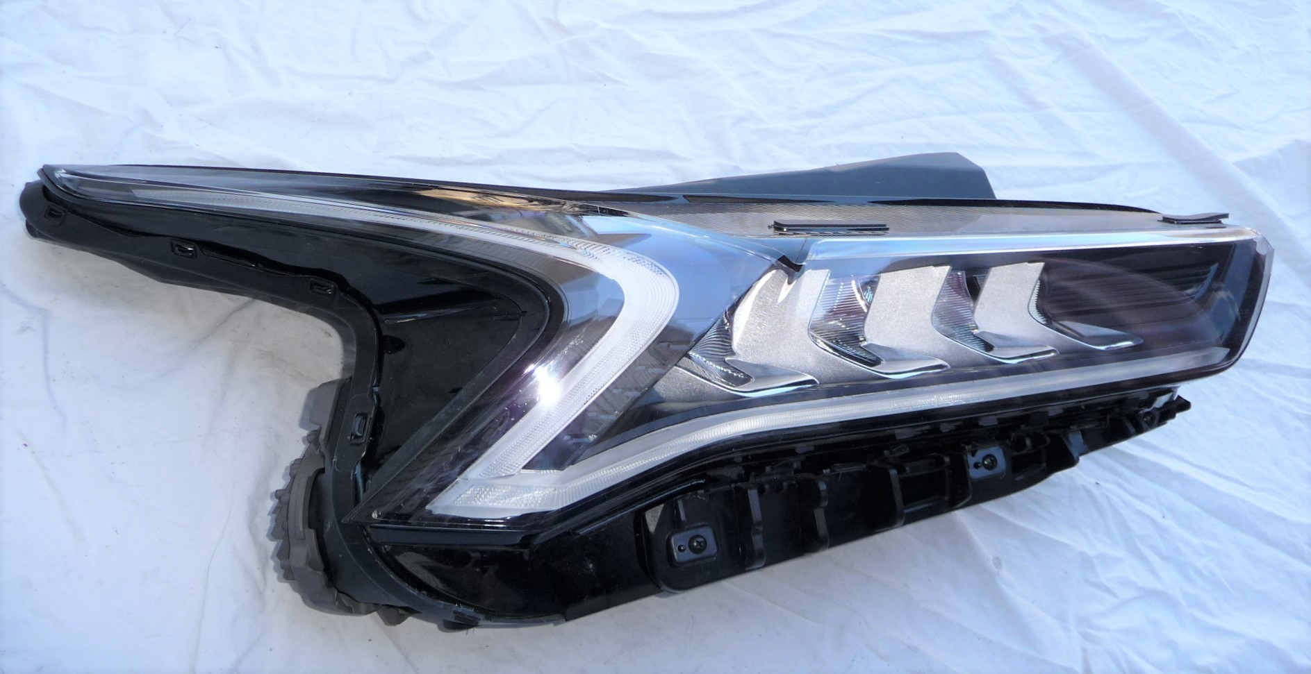 2021 KIA K5 EX LXS LX Right LED Headlight Lamp 92102-L3000, Broken ...
