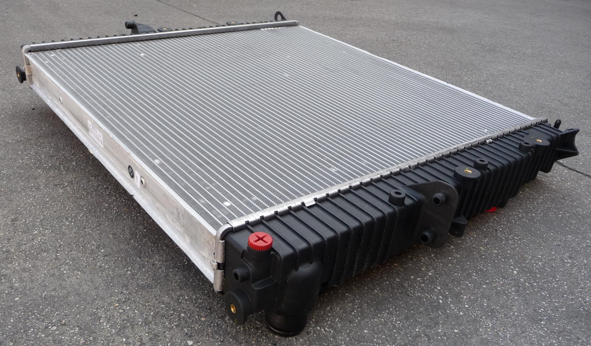 2000-2005 Bentley Azure Arnage Twin Turbo Cooling Radiator Cooler ...