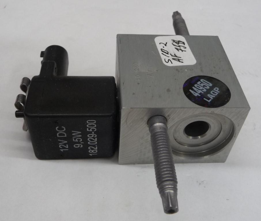 2016-2018 Mercedes Benz C350e Shut-Off Valve A205830020628 OEM A1 | eBay