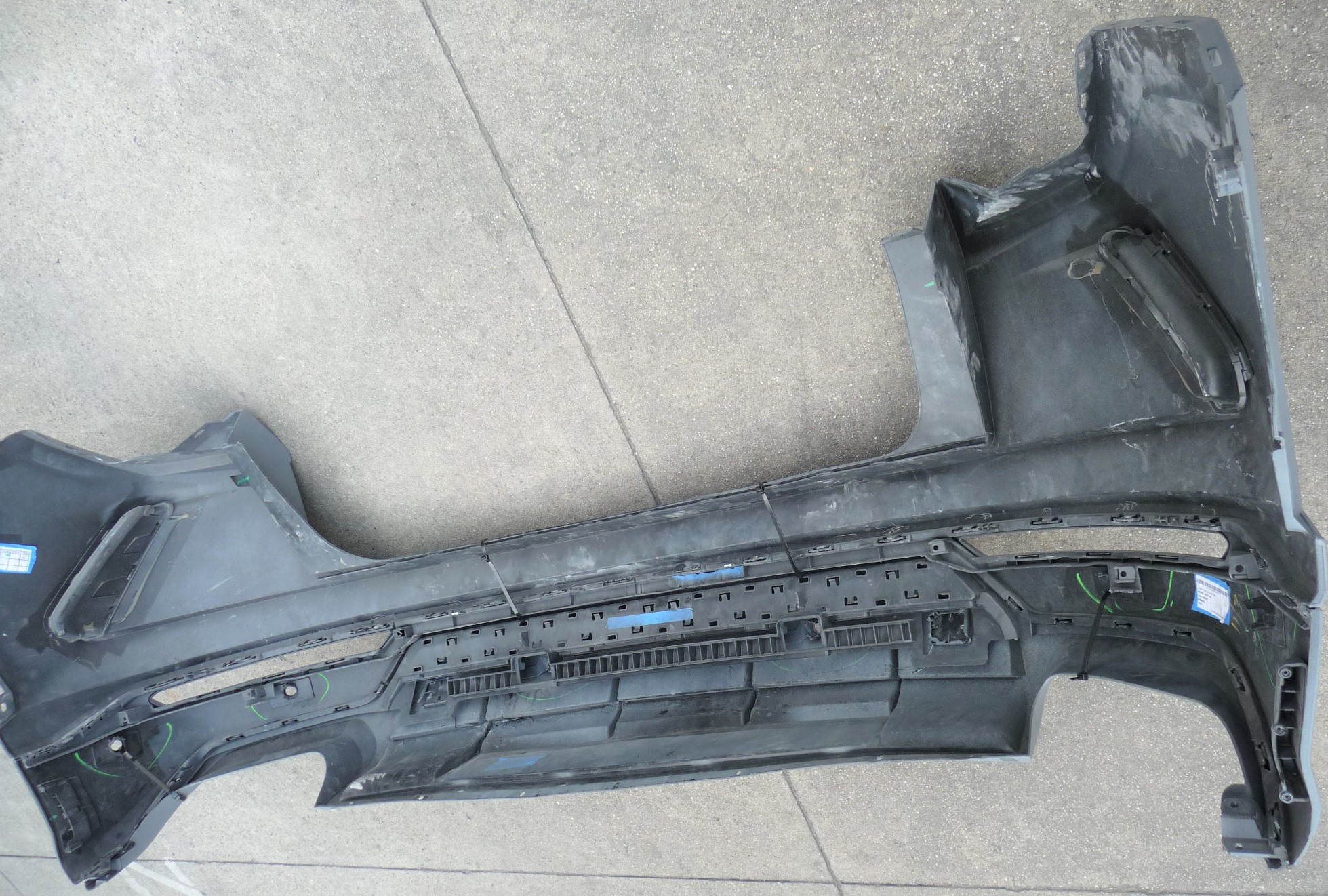 2019-2020 Lamborghini URUS Rear bumper Upper Cover and Lower Spoiler OE ...