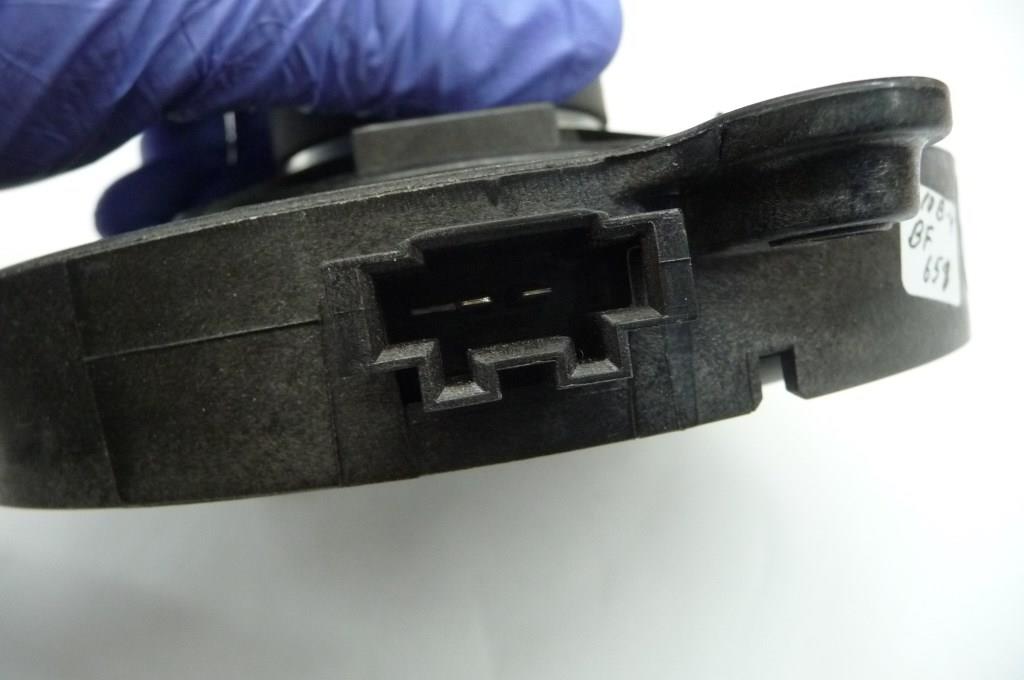 2013-2018 Mercedes Benz W463 G550 G63 AMG Rear Door Speaker A4638201302 ...