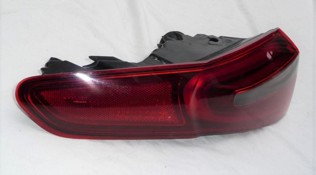 2017-2020 Alfa Romeo Stelvio Left Driver Side Tail Light Lamp 20801999 ...