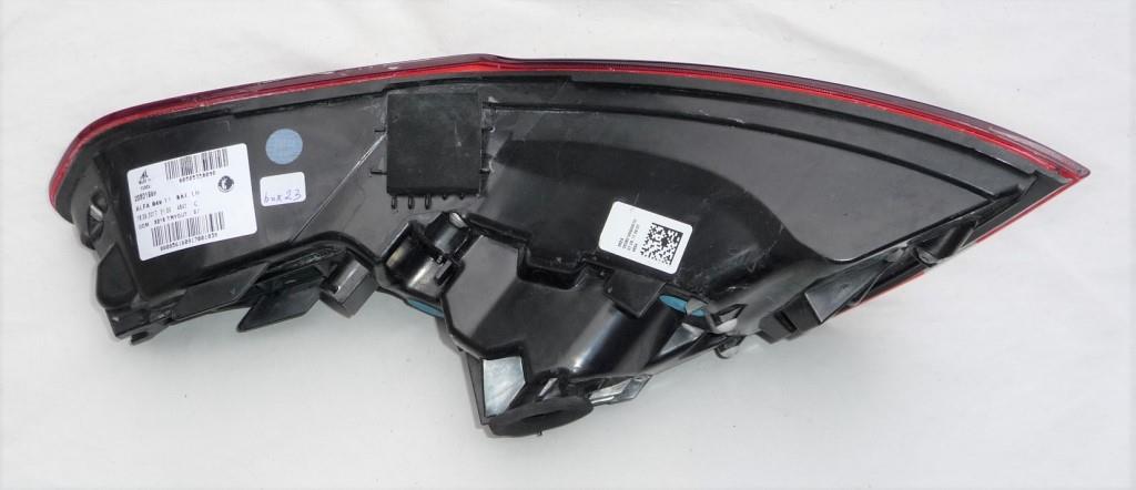 2017-2020 Alfa Romeo Stelvio Left Driver Side Tail Light Lamp 20801999 ...