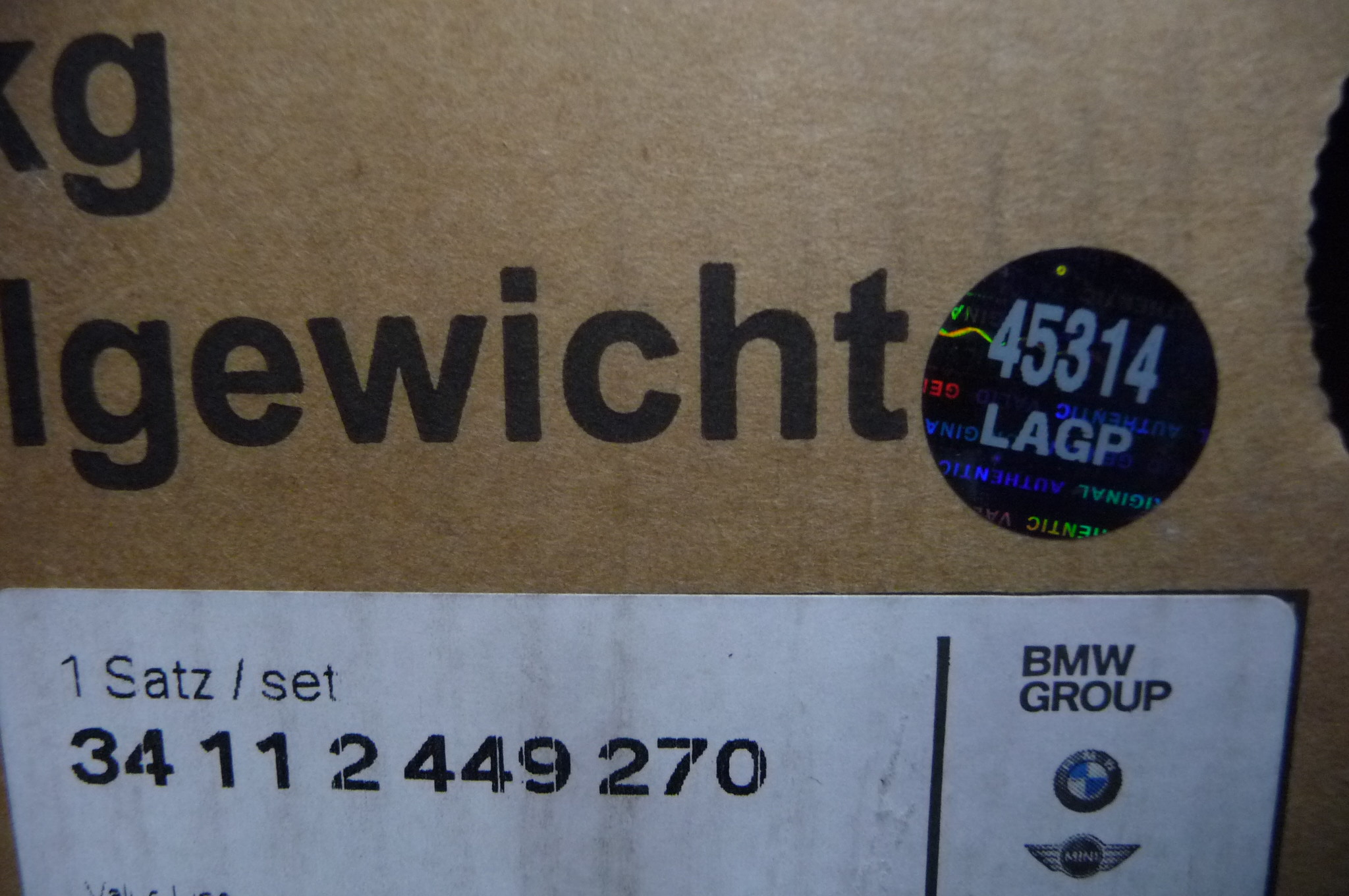 2004-2007 BMW E60 525i 530i Disc Brake Pad Set Front 34116794916 OEM A1 ...