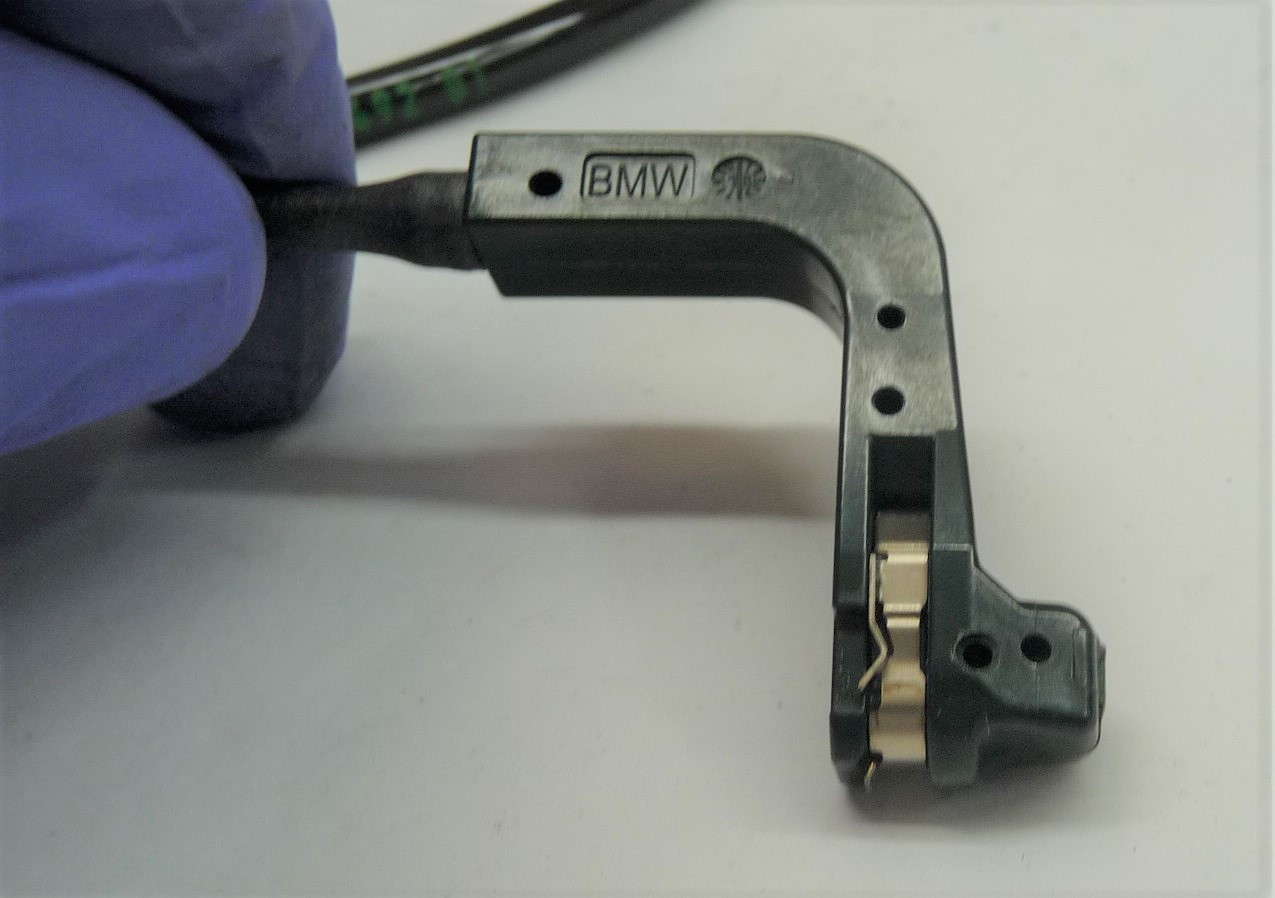 2004-2007 BMW E60 525i 530i Disc Brake Pad Set Front 34116794916 OEM A1 ...