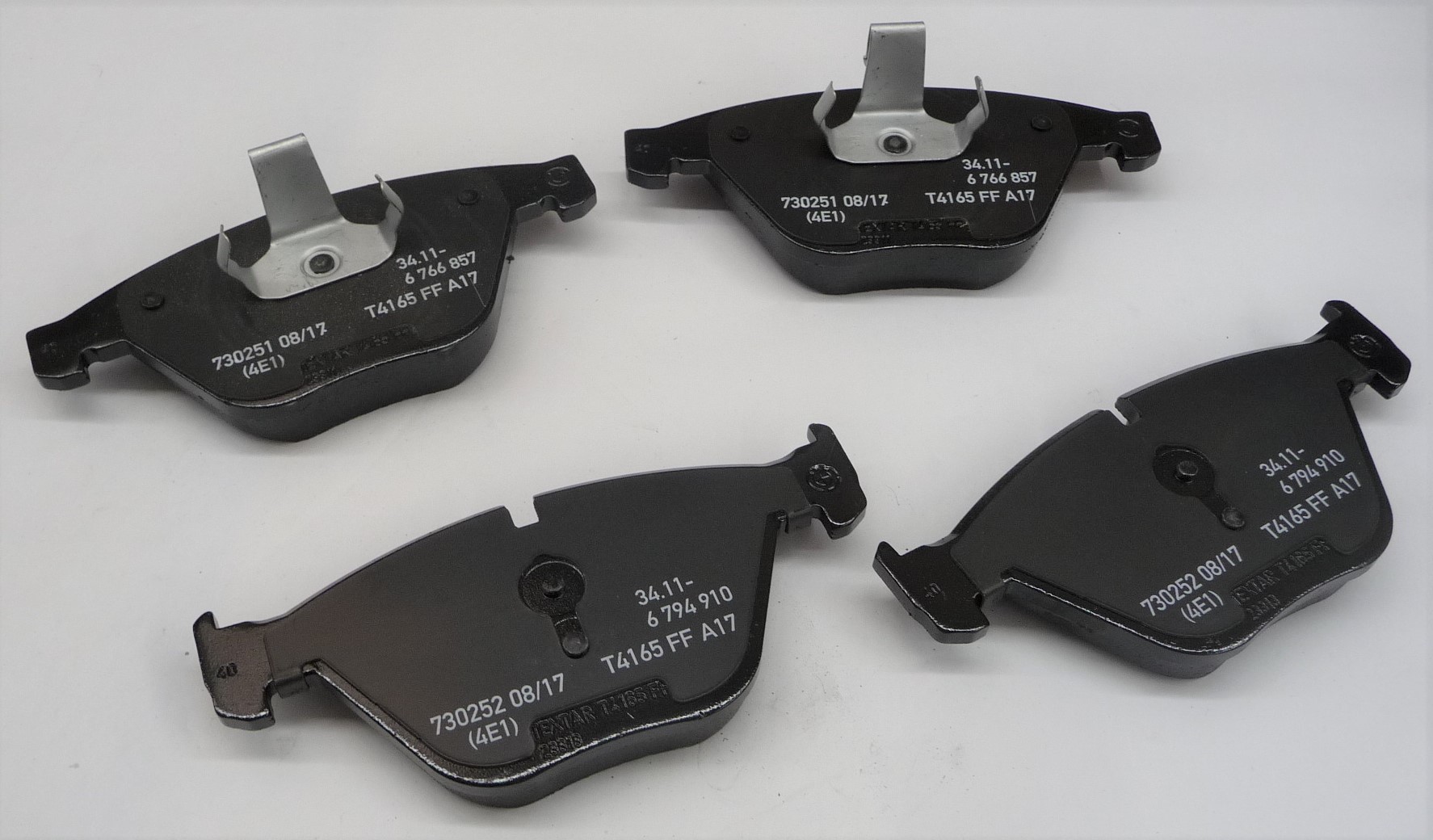 2004-2007 BMW E60 525i 530i Disc Brake Pad Set Front 34116794916 OEM A1 ...