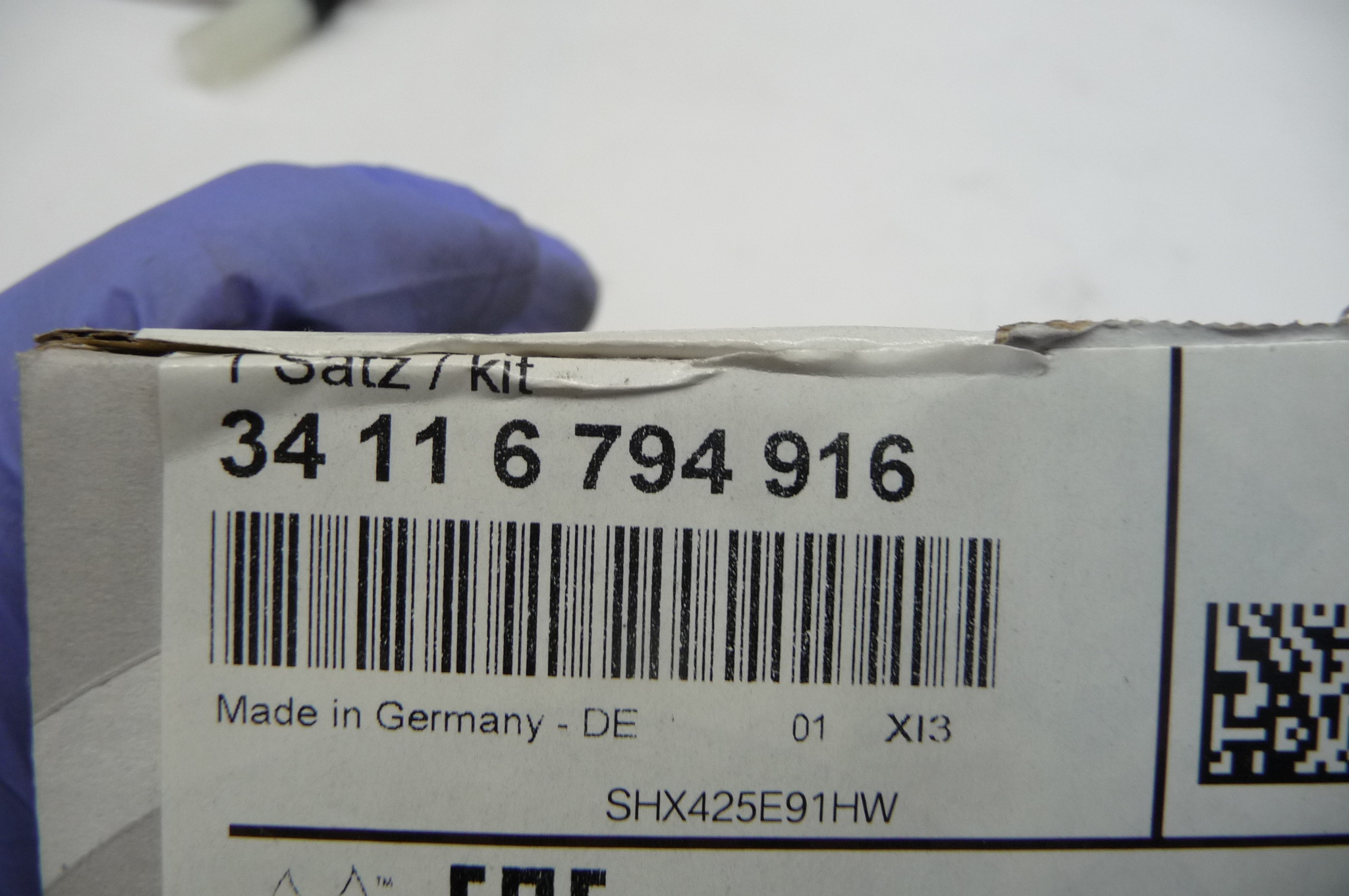 2004-2007 BMW E60 525i 530i Disc Brake Pad Set Front 34116794916 OEM A1 ...