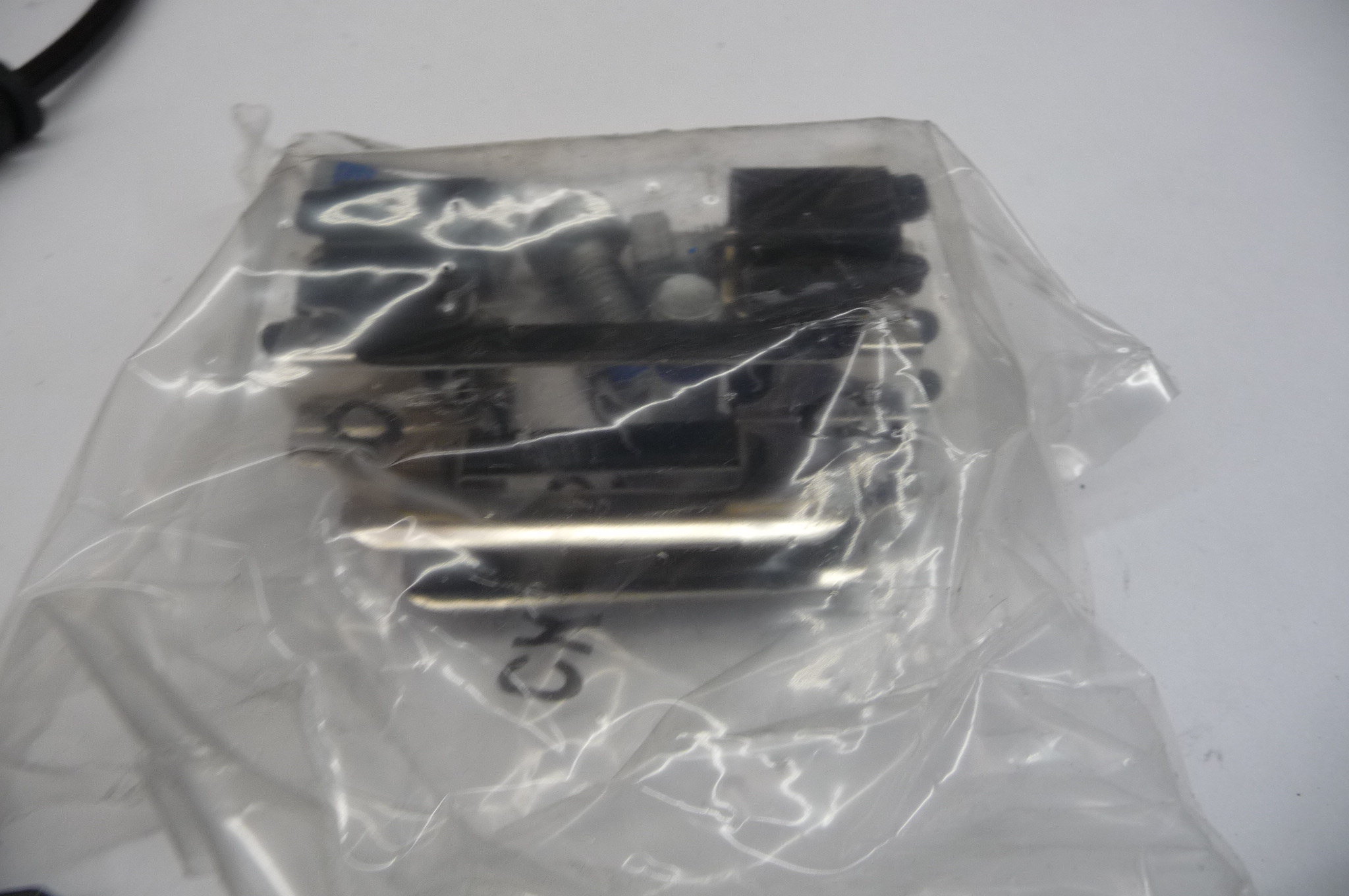 2011-2019 BMW F10 F06 F12 F13 Disc Brake Pad Set Rear 34216857805 OEM ...